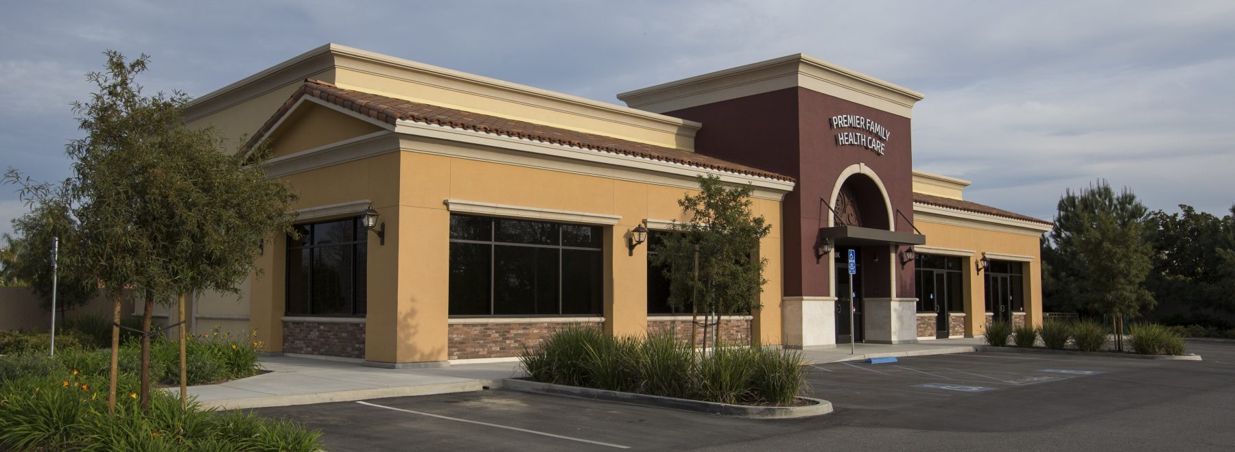 Mustang Square - Bolthouse Properties